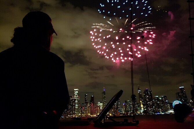 Chicago's Fireworks Show aboard Tall Ship Windy! - An Honest Look at the Experience
