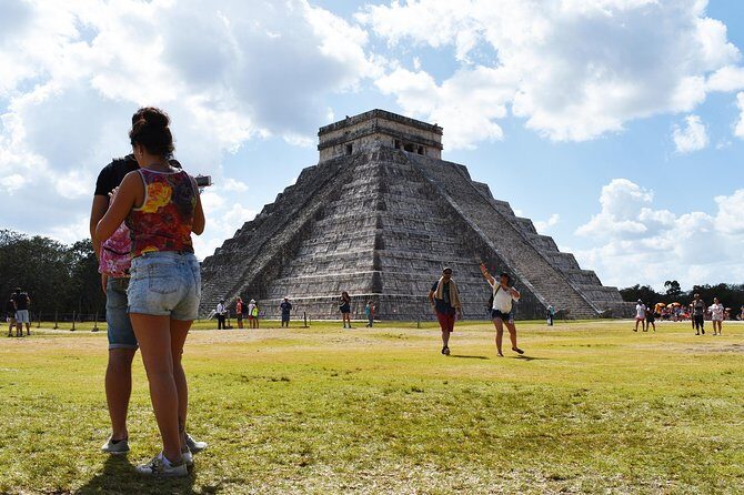 Chichen Itza Day Trip from Tulum Including Cenote and Lunch - Chichen Itza Archaeological Site: The Main Attraction