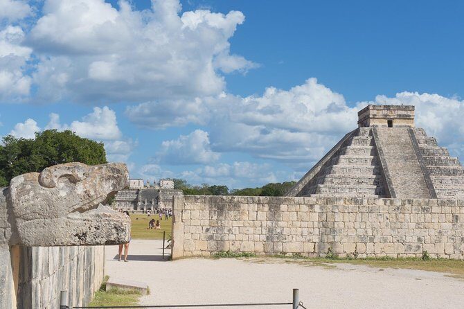 Chichen Itza Day Trip from Tulum Including Cenote and Lunch - Lunch: Tastes of Yucatán