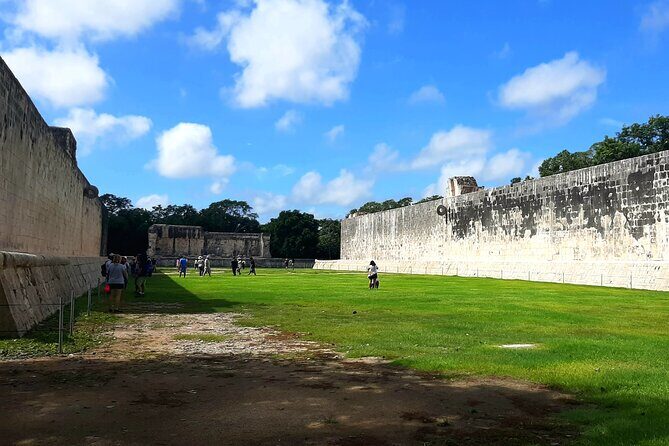 Chichen Itza Private on Luxury SUV - Exploring Valladolid for a Touch of Local Charm