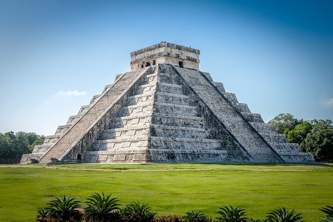 Chichen Itza Tour One of the Seven Wonders With Transportation from Cancún - Stop 4: Valladolid — A Charming Colonial Town