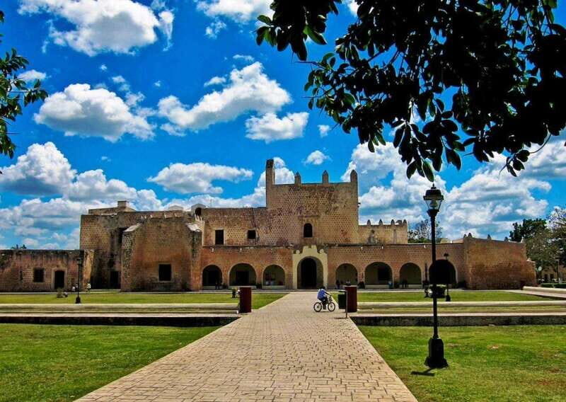Chichen Itza Tour: Pyramids, Cenote Ik Kil & Valladolid - An In-Depth Look at the Chichen Itza Tour