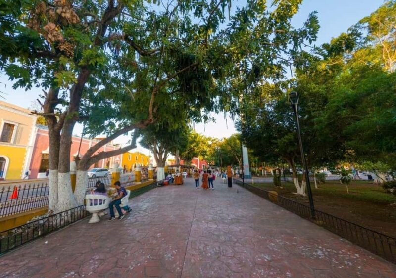 Chichen Itza: Visit the ruins, sacred cenote and Valladolid - Frequently Asked Questions