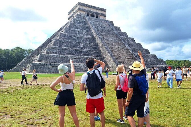 Chichen Itza Walking Shared Tour and Skip-the-Line Early Access - An Introduction to the Tour Experience