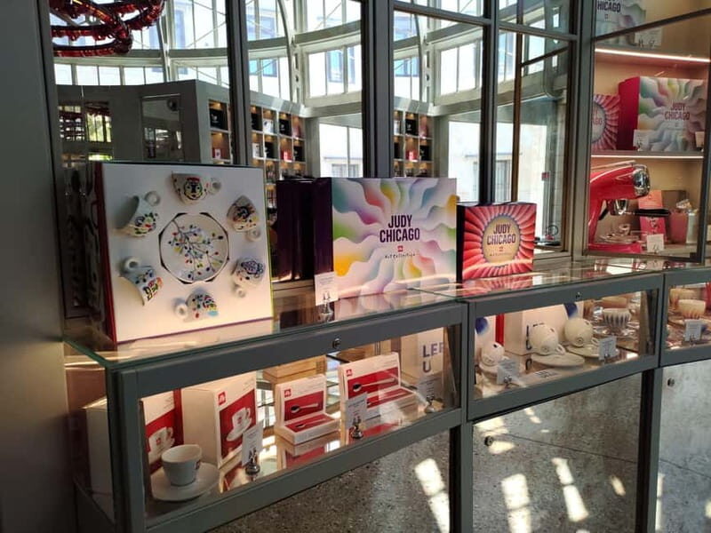 Chill coffee or meal break at illy Caffè in St.Mark's Square - FAQs