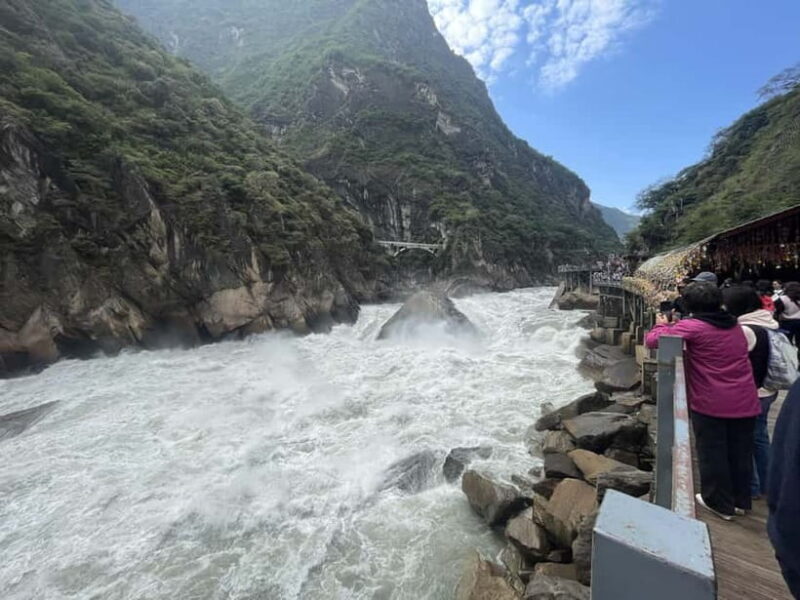 China Shangri-La Tiger Leaping Gorge : A Canyon Adventure - Who Is This Tour Best Suited For?