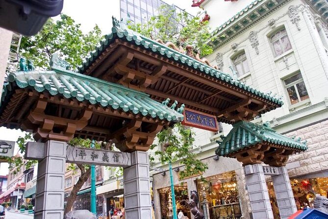 Chinatown & North Beach/Little Italy Walking Tour: Food & History - An In-Depth Look at the Tour Experience