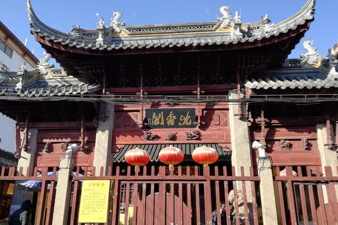 Chinese Religions Walking Tour in Shanghai - Key Points
