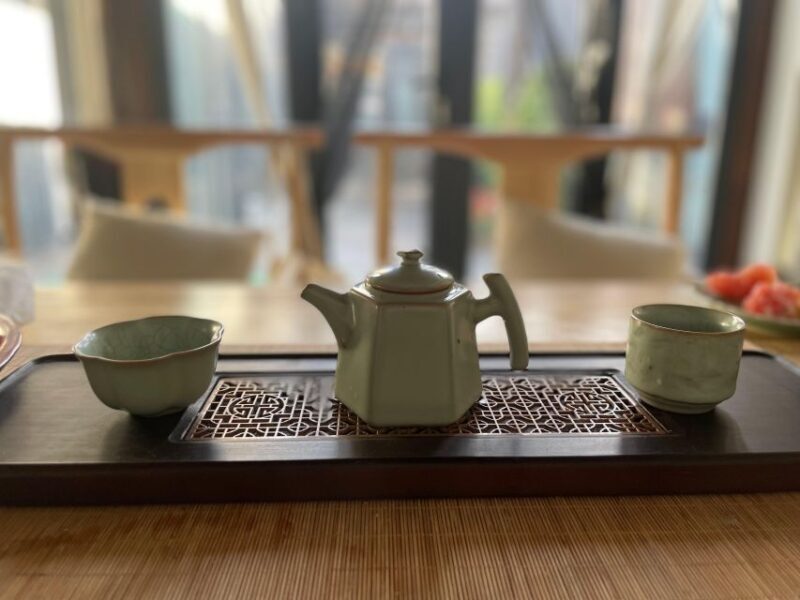 Chinese Tea ceremony in Beijing Hutong courtyard - A Closer Look at the Experience
