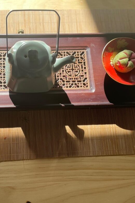 Chinese Tea ceremony in Beijing Hutong courtyard - The Sum Up