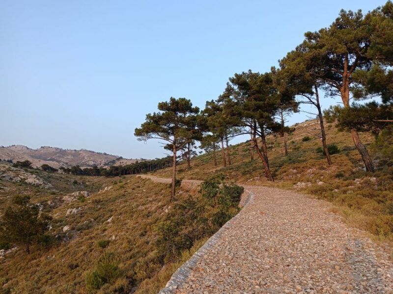 Chios: Private Sunset Hiking Tour to Lithi beach - Exploring the Chios Sunset Hiking Tour: A Balance of Nature, Culture, and Scenic Beauty