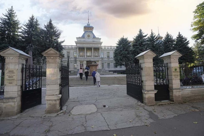 Chisinau: City Highlights Walking Tour with Local Guide - Authentic Insights and Real Experiences