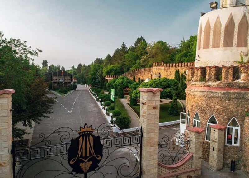 Chisinau: Milestii Mici Winery Tour with 3 Tastings - Key Points