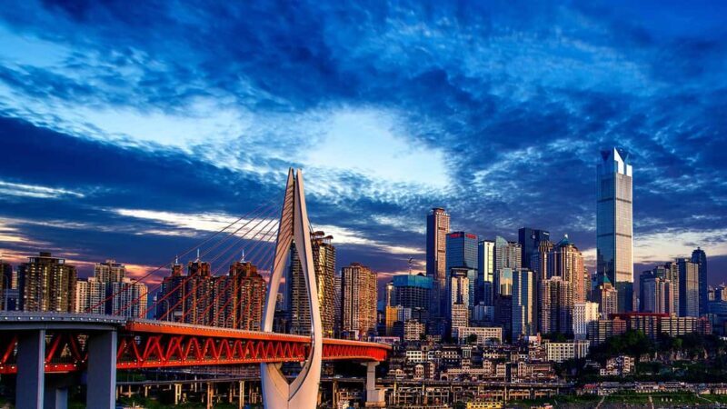 Chongqing: City Walking Private Tour (Guided in Spanish) - Discovering Chongqing’s Modern Marvels and Historic Corners