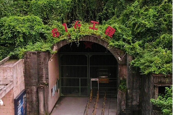 Chongqing Custom Tour:816 Nuclear Plant, Baiheliang or Wulingshan - Who Would Love This Tour?