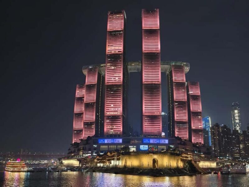 Chongqing Face-Changing Show & Yangtze River Night Cruise - What to Expect from This Evening Adventure in Chongqing