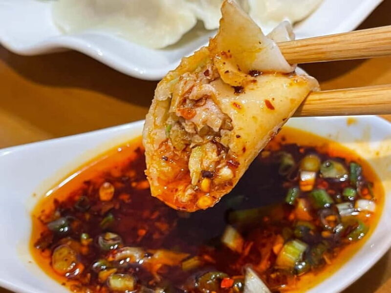 Chongqing: Food Tour with Old Town and Magical Night Views - Key Points