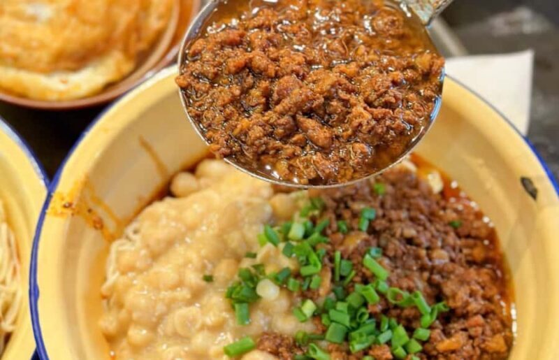 Chongqing: Guided Food and City Exploration Tour - Key Points