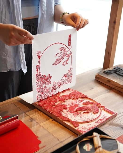 Chongqing Heritage Tour: Hands-on Crafts & Teahouse Visit - Key Points