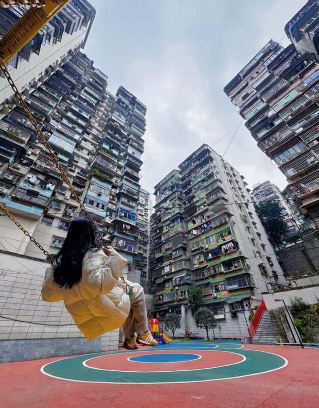 Chongqing: Hidden City Walking Tour with Local Guide - Exploring the Vertical Neighborhoods