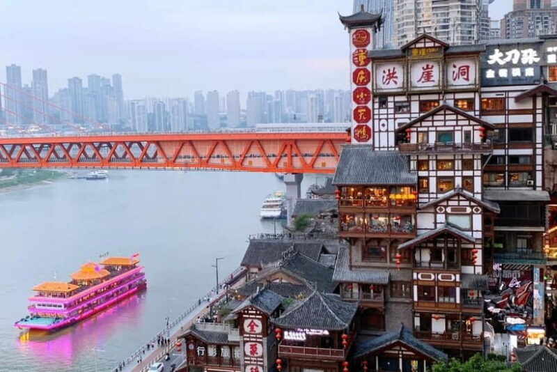 Chongqing Private Day Tour with Li Yan Ba Guo Performance - Practical Details & Transport