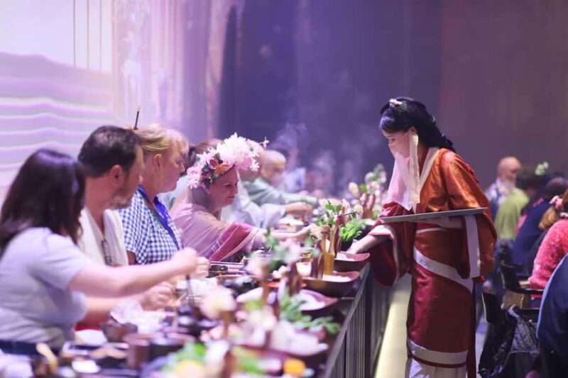 Chongqing: Royal Cultural Dinner Show LiYanBaGuo - The Practical Side: Value and Tips