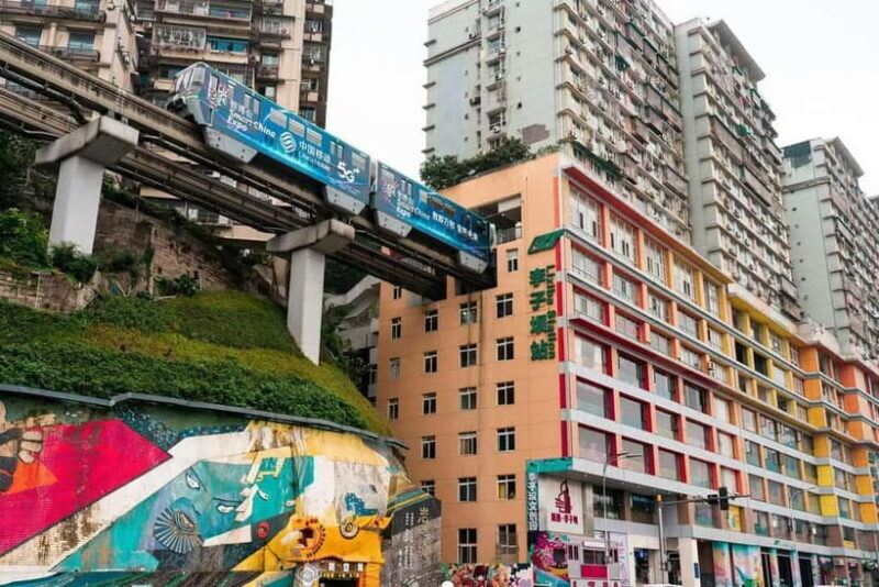 Chongqing: Surreal Urban, Ancient Town, and Secret Viewpoint - Insights from Travelers