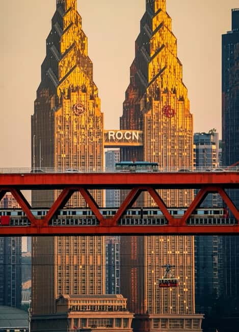 Chongqing: Trendy Spots, Cableway & Ferry Private Tour - Heart-Racing River Crossings — Cable Car and Sunset Ferry