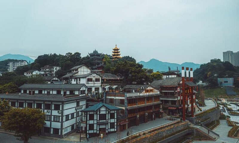 Chongqing Two Rivers Night Tour + Ciqikou Play Tour - Key Points