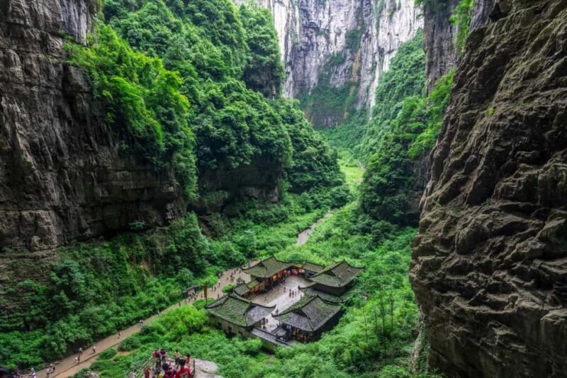 Chongqing: Wulong 2-Day Tour with Impression Wulong Show - A Closer Look at the 2-Day Wulong Adventure