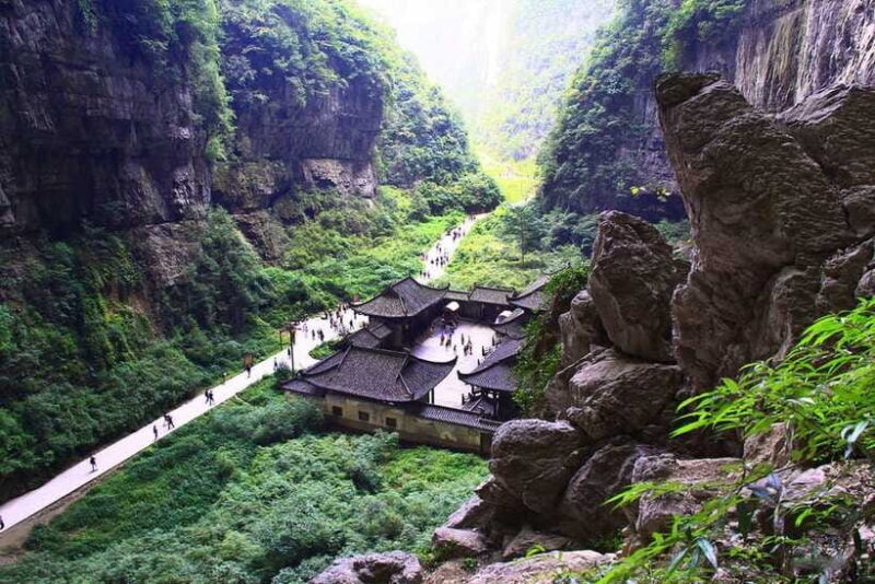Chongqing: Wulong 2 Spots All-inclusive Luxury Private Trip - FAQs