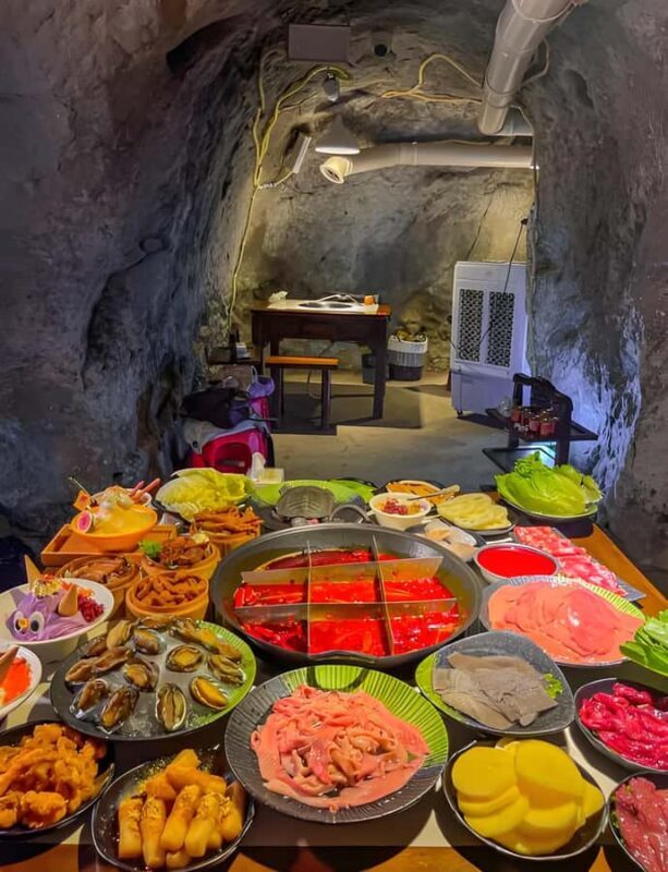 Chongqing: Wulong, Pengshui, & Wujiang 6-Day Private Tour - Wujiang River Cruise & Gongtan Ancient Town