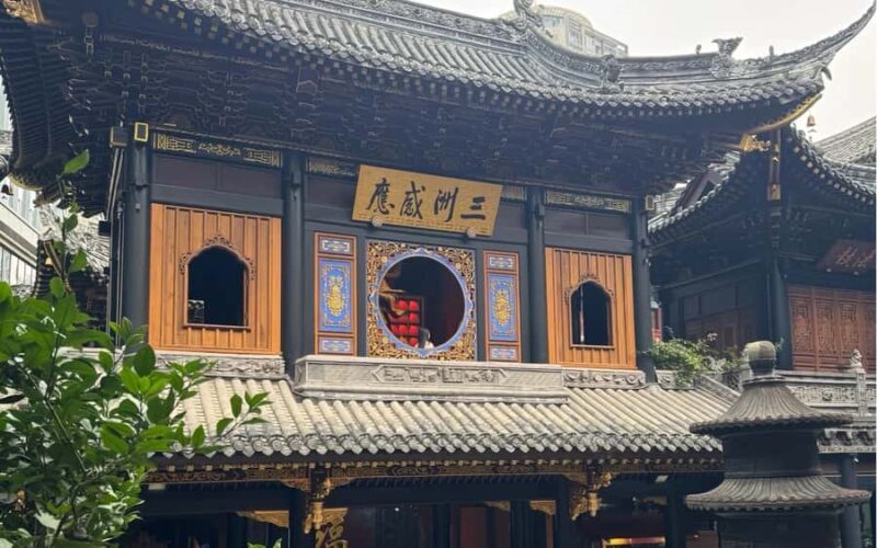 Chongqing's back alley delicacies and tranquil temples - Practical Details & Value