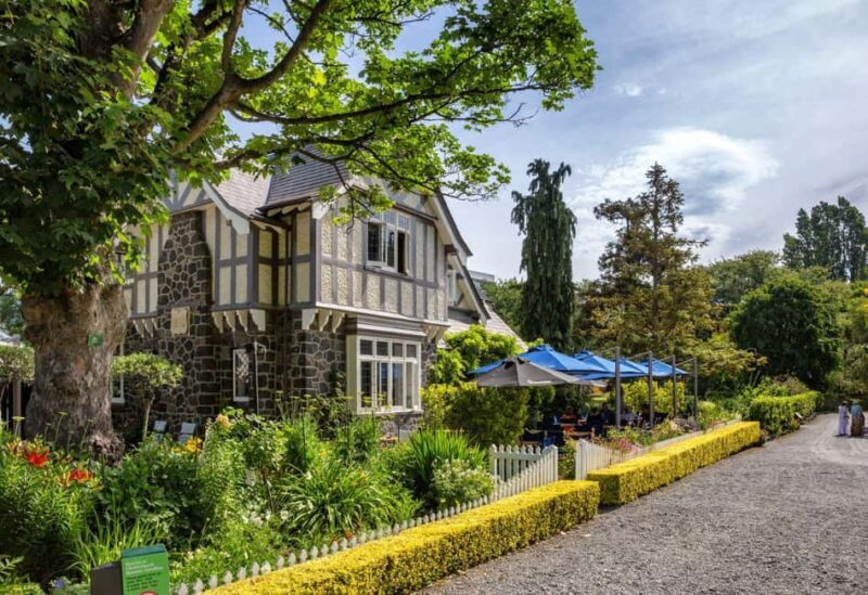 Christchurch Architectural Marvels: Private Walking Tour - Summary: Is This Tour Right for You?