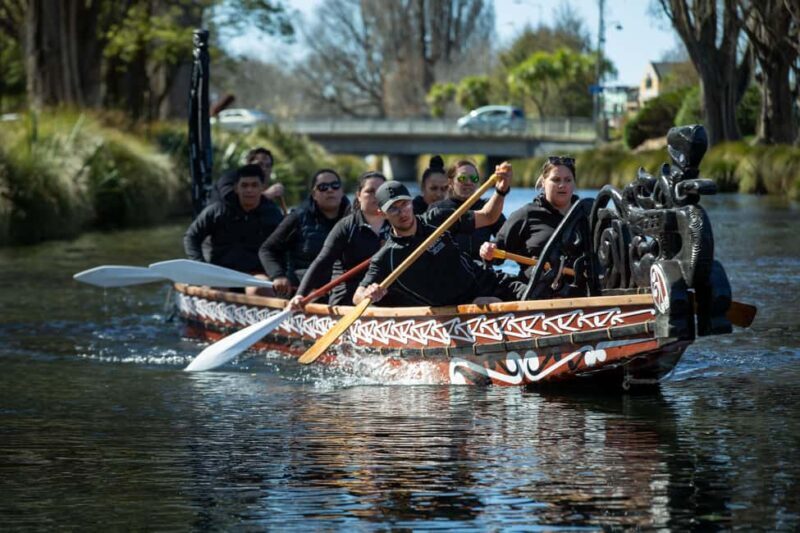 Christchurch: Waka Paddling Experience on the Avon River - A Detailed Look at the Waka Paddling Experience