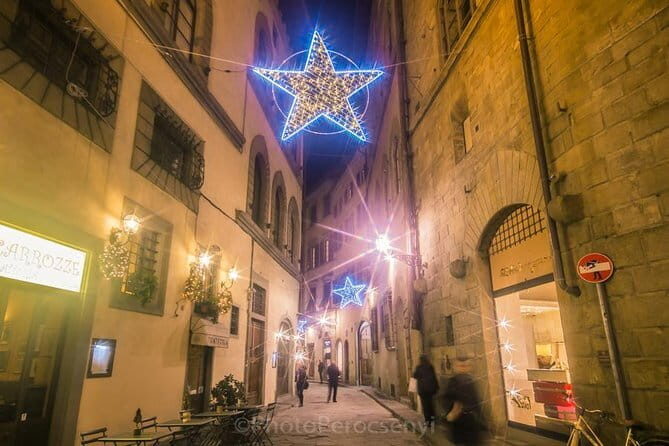 Christmas Lights Private Photo Tour in Florence - A Closer Look at the Experience