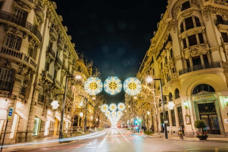 Christmas Magic:Private Walking Tour Granada Highlights - A Walk Through Granada’s Christmas Charm