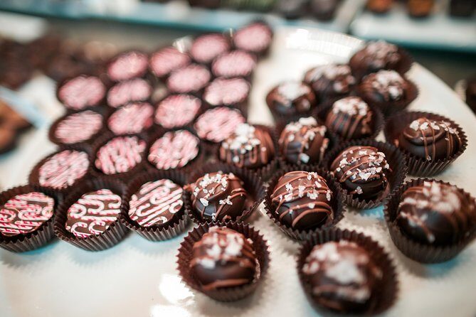 Christmas Past, Present and Future Light Tour in Milwaukee - FAQ