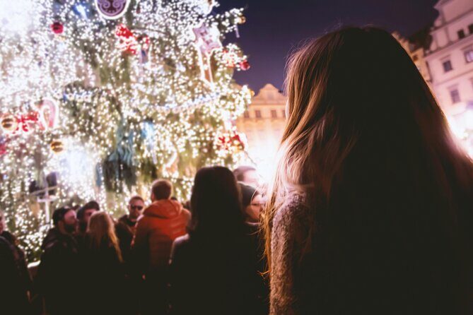 Christmas Scavenger Hunt in Downtown Pensacola - Who Should Consider This Tour?