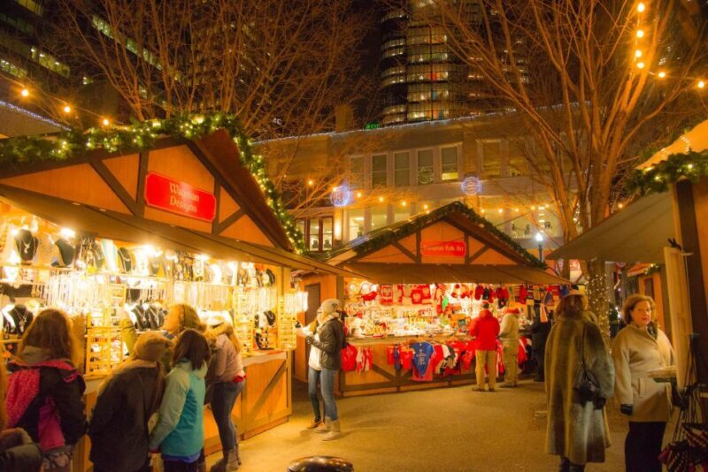 Christmas Sparkle: A Festive Journey Through Pittsburgh - An In-Depth Look at the Pittsburgh Christmas Sparkle Tour