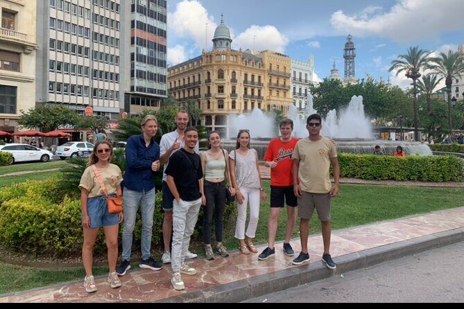Christmas Tapas and Wine Tour in Valencia - What Travelers Say: Authenticity, Knowledge, and Personalized Attention