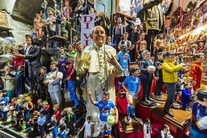 Christmas tour: from the nativity scenes of San Gregorio Armeno to the lights of Sorrento - A Full Breakdown of Your Christmas Journey