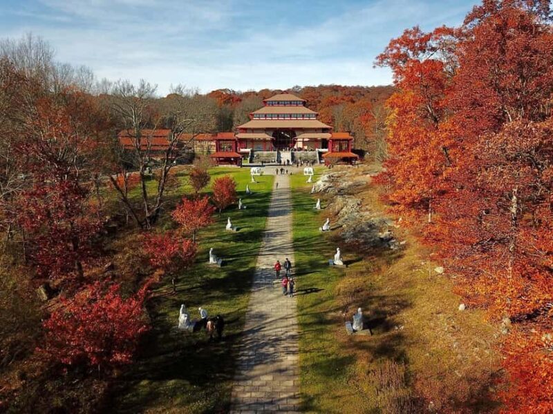 Chuang Yen Monastery & Woodbury Outlets 1-day Tour From NY - Key Points