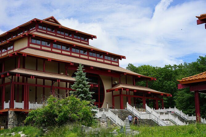 Chuang Yen & Woodbury 1-Day Tour from NYC | Kids 50% Off - Itinerary Breakdown: What to Expect at Each Stop