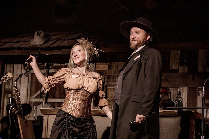 Chuck Wagon Supper & Western Stage Show at Blazin' M Ranch Ticket - Timing and Booking Tips