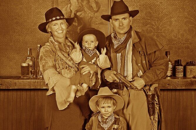 Chuck Wagon Supper & Western Stage Show at Blazin' M Ranch Ticket - What Do the Reviews Say?