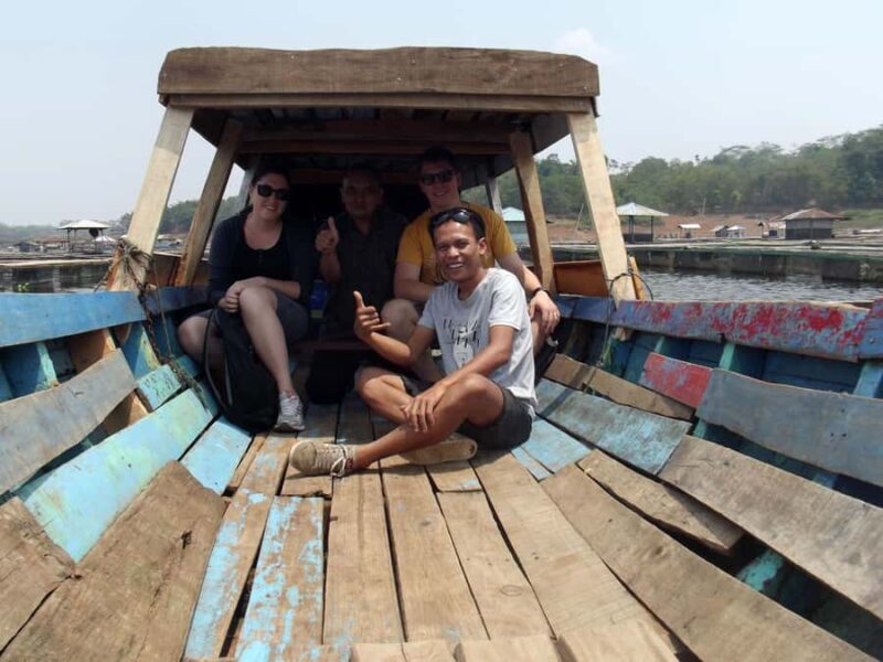 Cianjur : Floating Village, Boat Ride, Floating house - The Experience of the Boat Ride