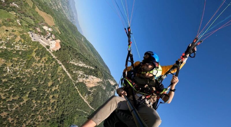 Cilento: tandem paragliding flight over Capaccio Paestum - An In-Depth Look at the Cilento Paragliding Experience