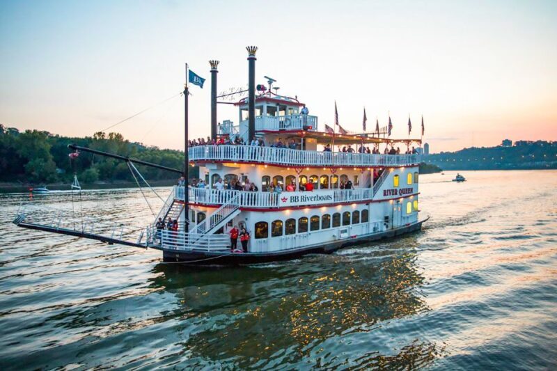 Cincinnati: Riverboat Cruise with Lunch and Entertainment - A Scenic and Tasty Ohio River Journey