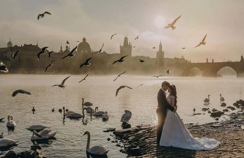 Cinematic Photoshoot Experience in Prague - Key Points